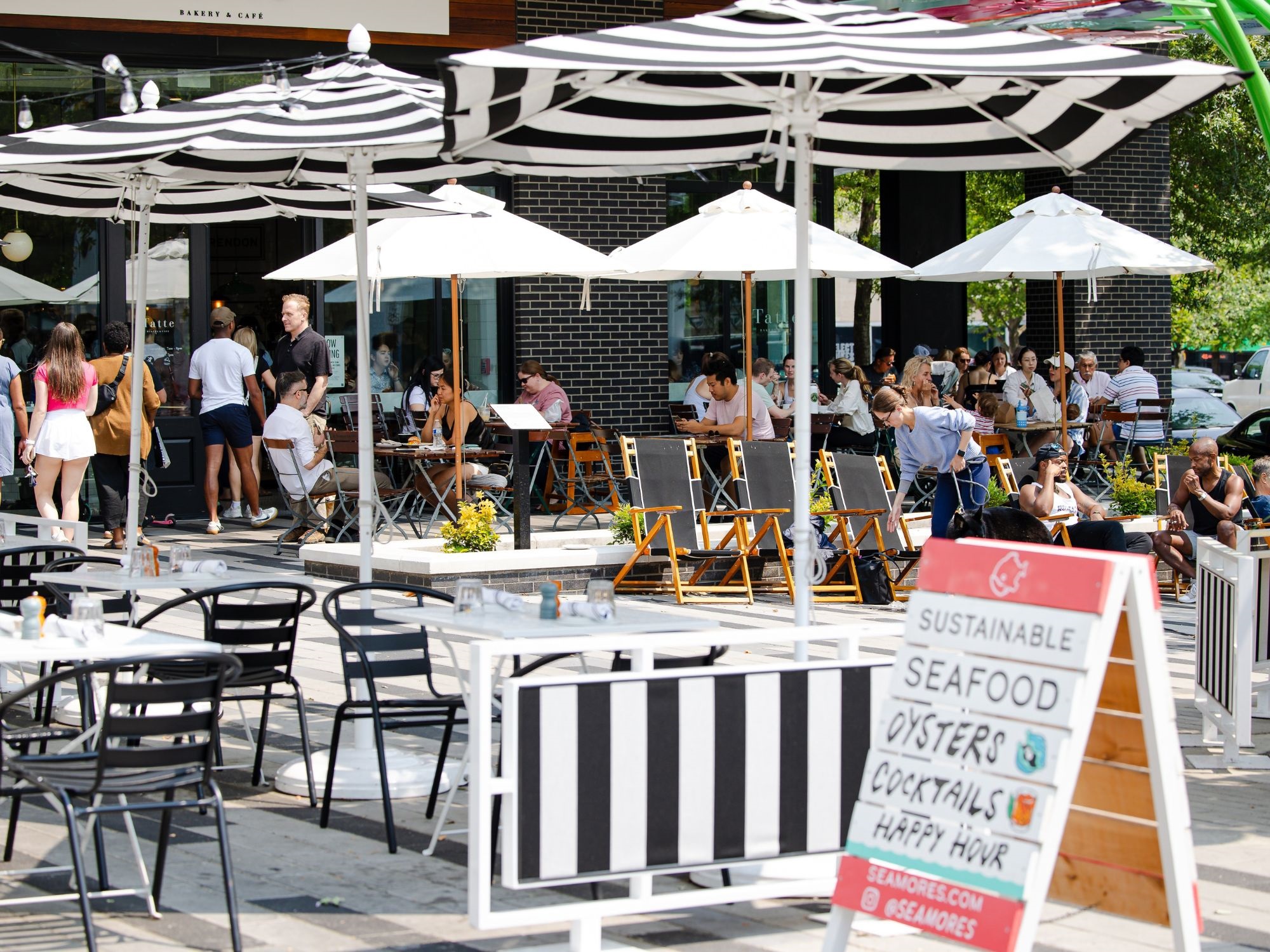 Dining | The Crossing Clarendon